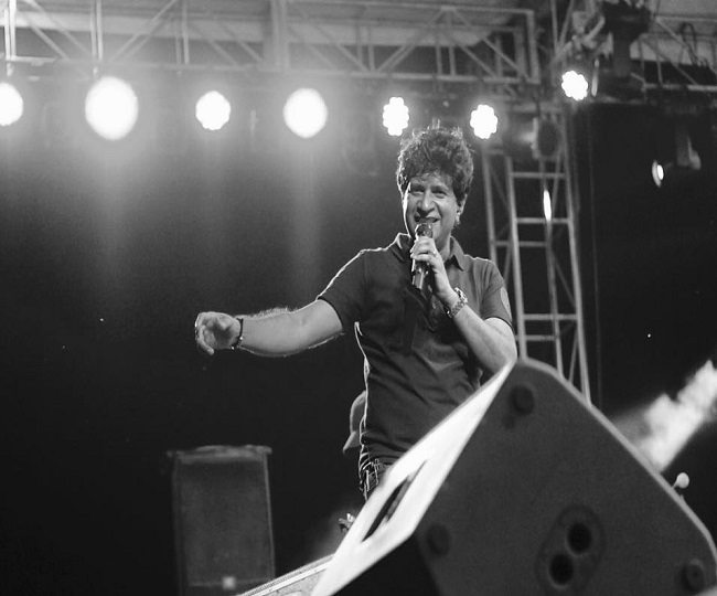 KK Funeral: Singer's Last Rites Performed In Mumbai's Versova ...